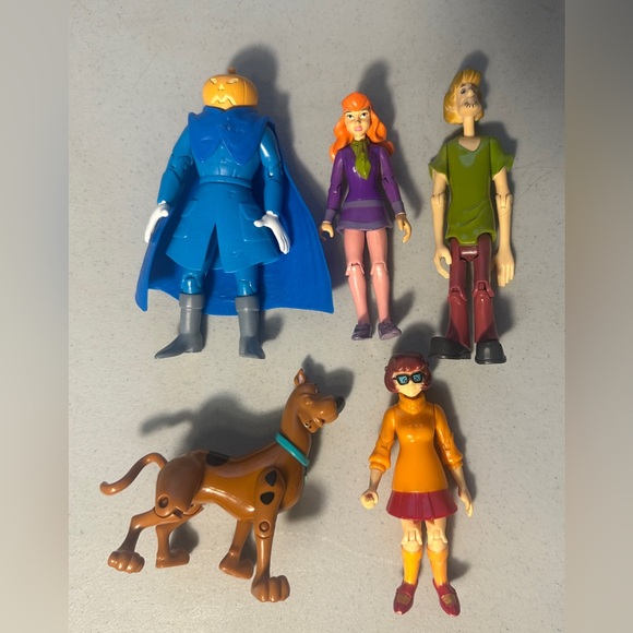 Charter Ltd | Toys | Lot Of 5 Scoobydoo The Gang Charter Ltd Headless ...